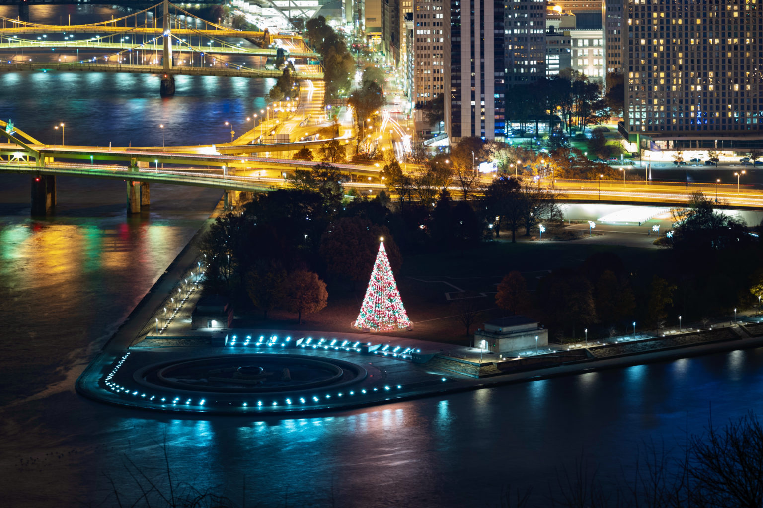 Holidays & Christmas In Pittsburgh: What To Do - The Geographical Cure