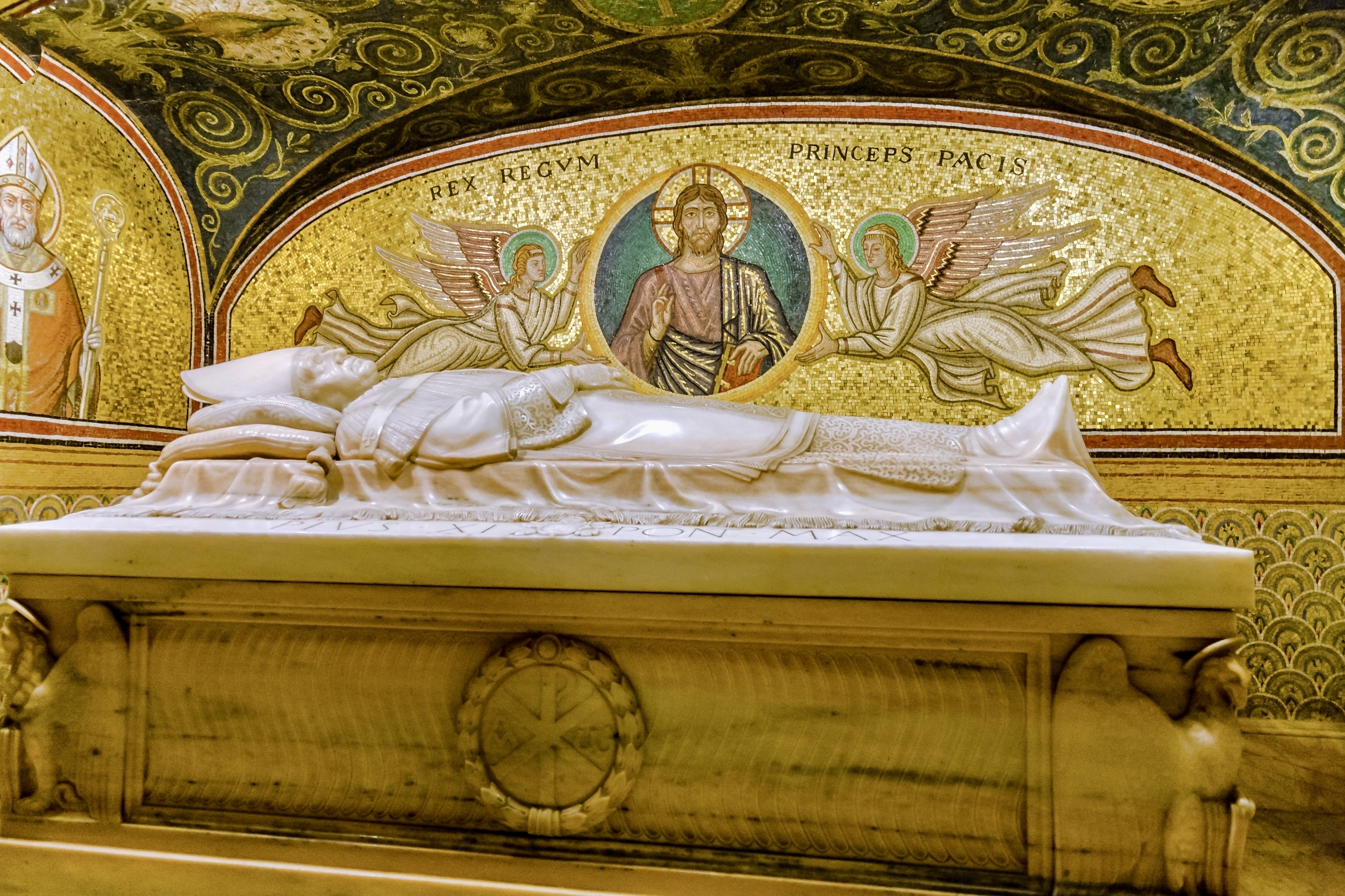 Guide To St. Peter's Basilica: 20 Top Things To See - The Geographical Cure