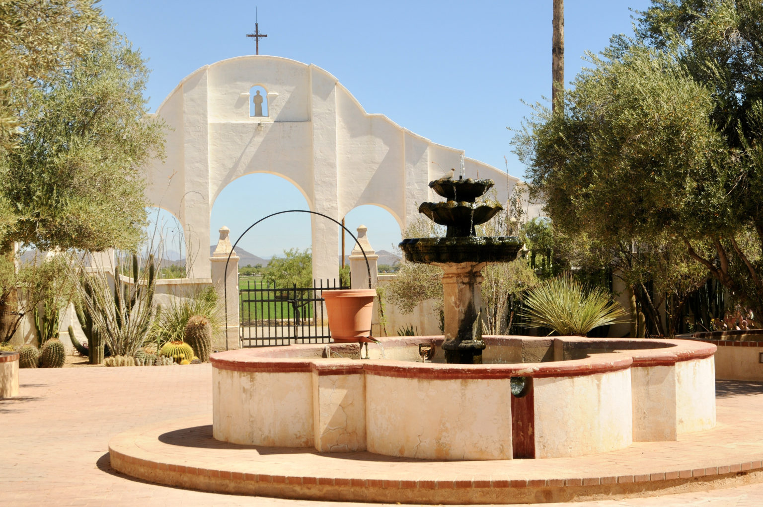 Guide To San Xavier del Bac Mission In Tucson Arizona - The ...