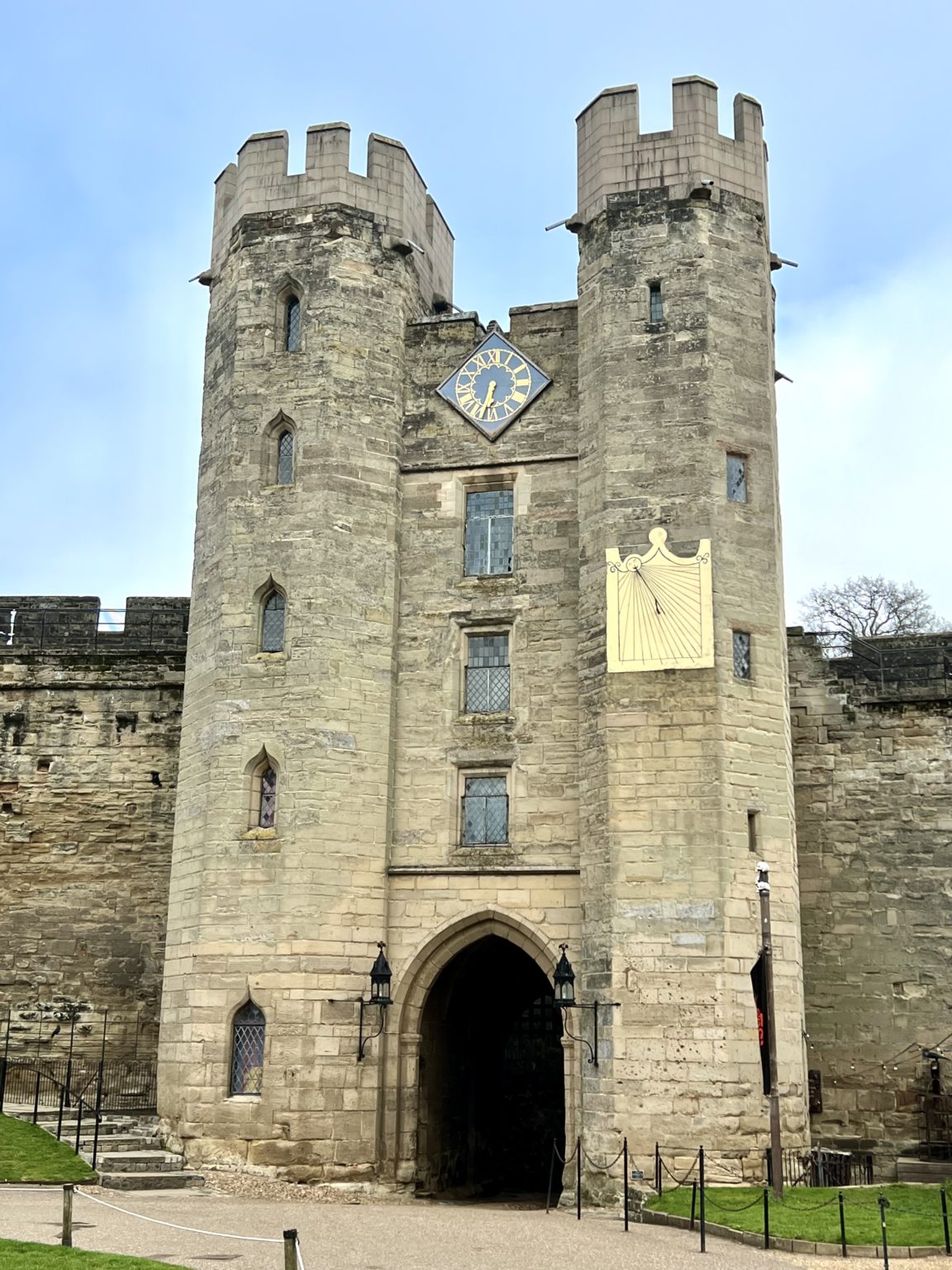 Visitor's Guide To Warwick Castle In England - The Geographical Cure