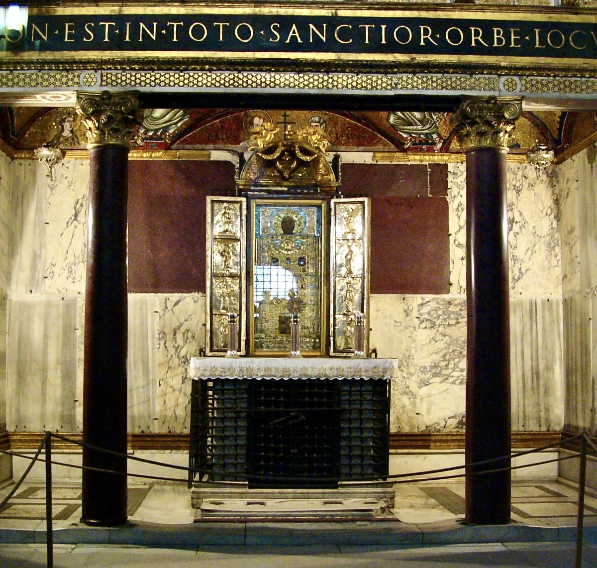Visiting The Holy Stairs & Sancta Sanctorum In Rome - The Geographical Cure
