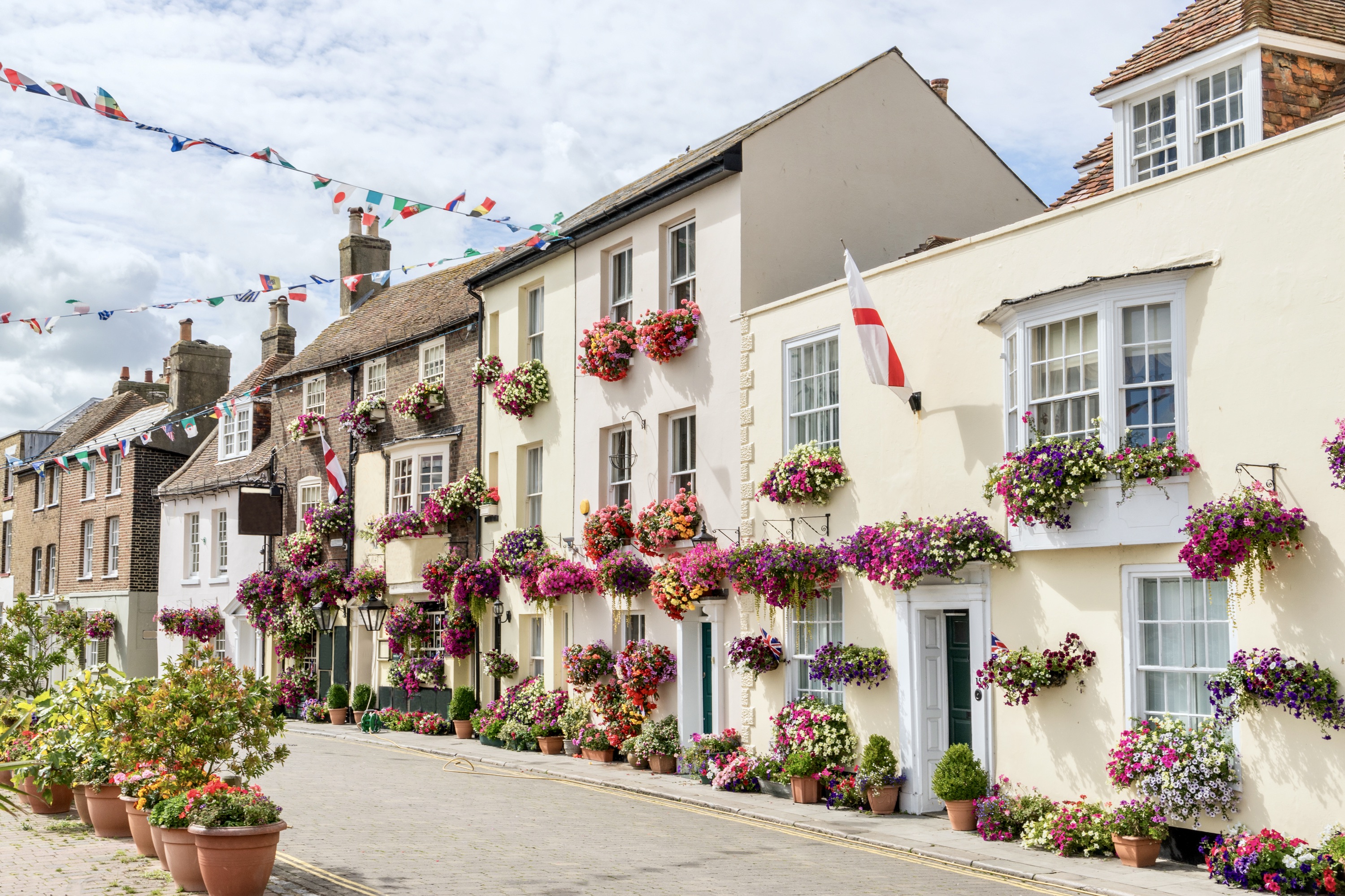 15 Must Visit Storybook Towns In England - The Geographical Cure