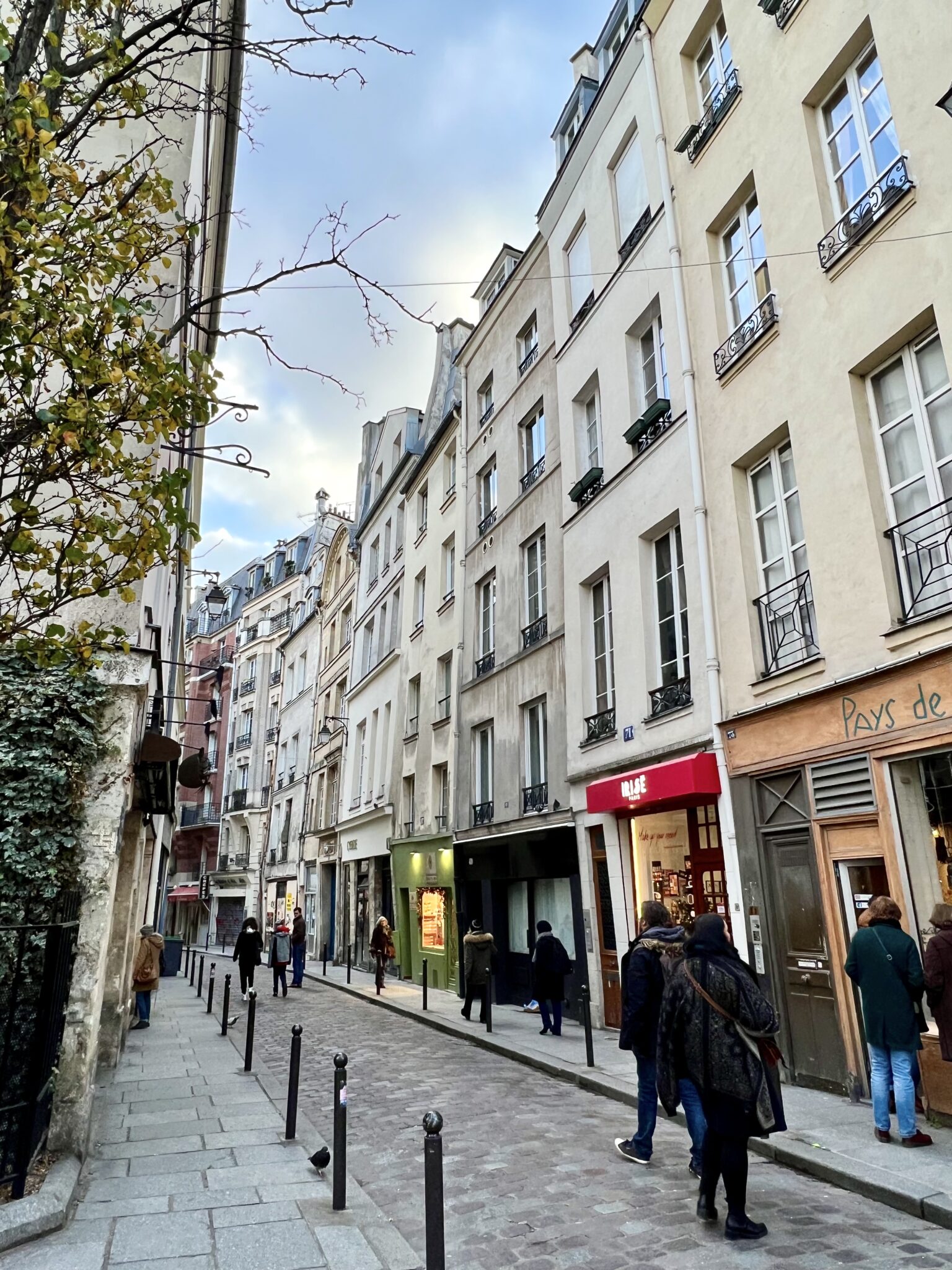 Amazing 2 Days In Paris Itinerary - The Geographical Cure