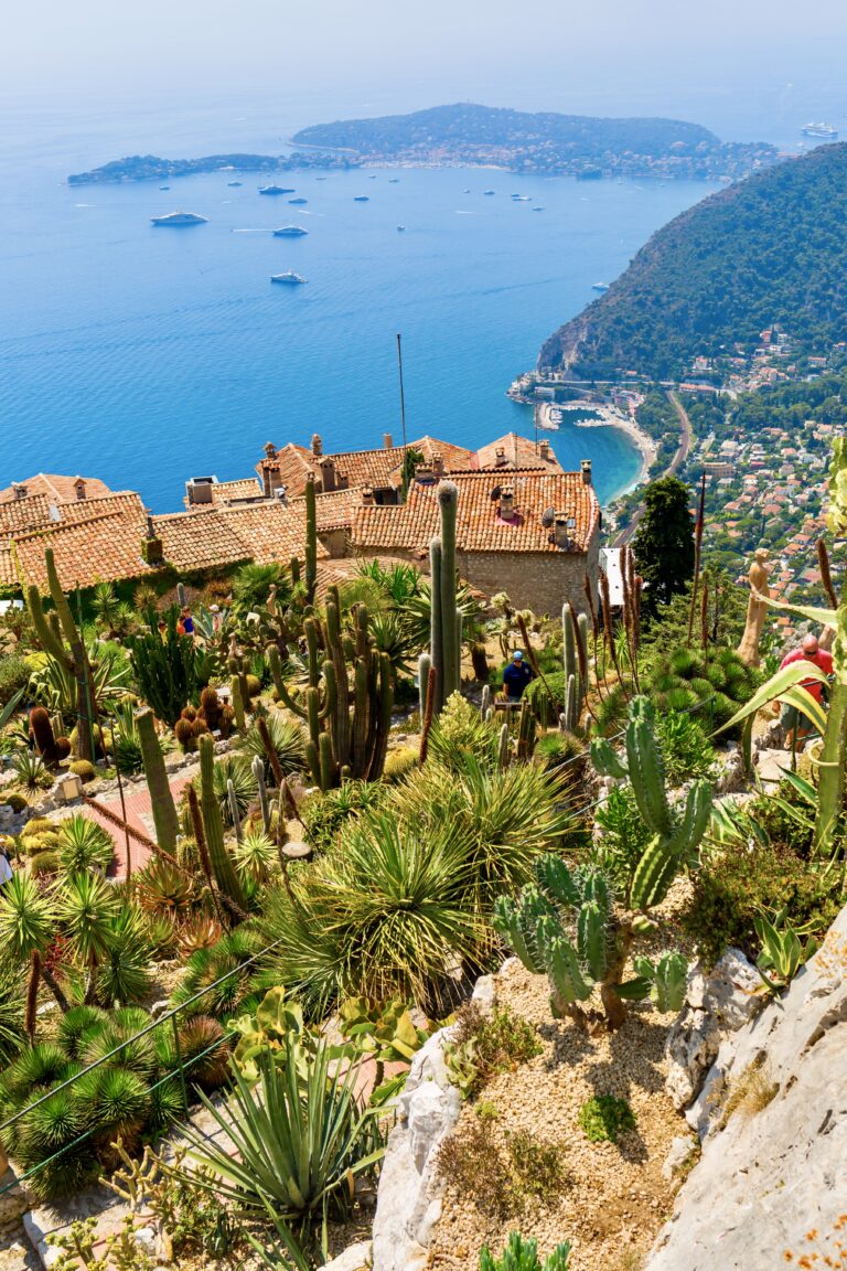 Beautiful Must Visit Towns & Places On The French Riviera - The ...