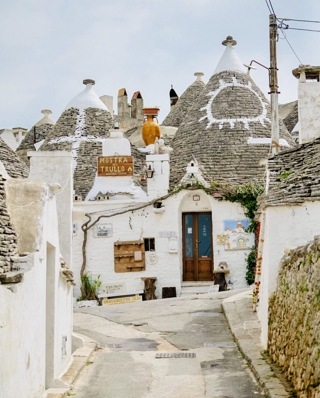 One Day In Alberobello Itinerary: What To Do In Puglia's Trulli Town ...