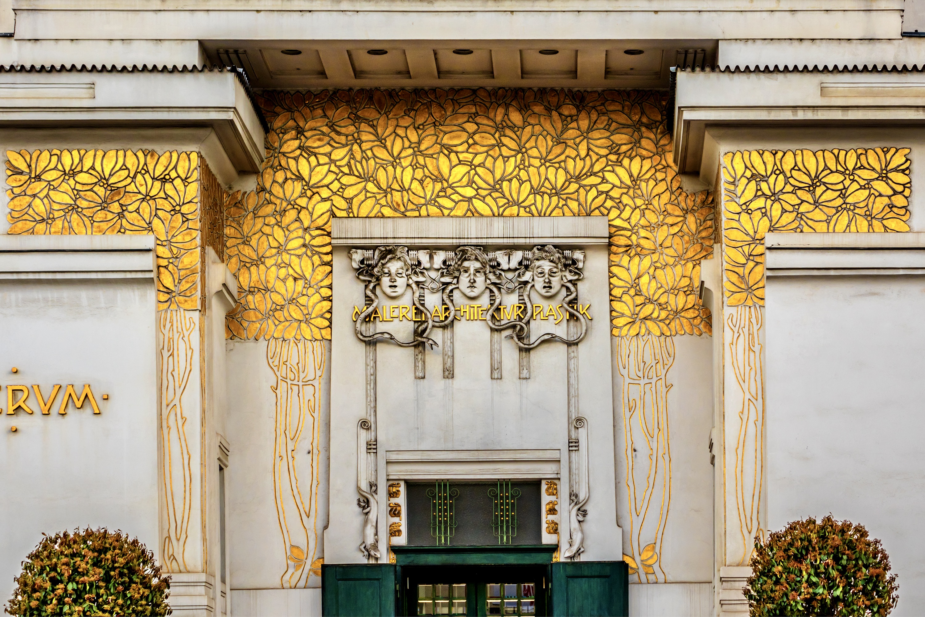 What Is The Vienna Secession Movement? Art & Architecture Guide - The ...