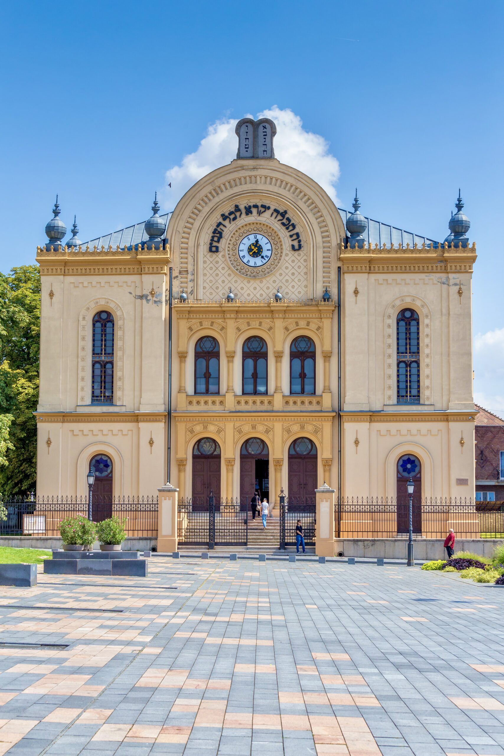 10 Best Day Trips From Budapest - The Geographical Cure