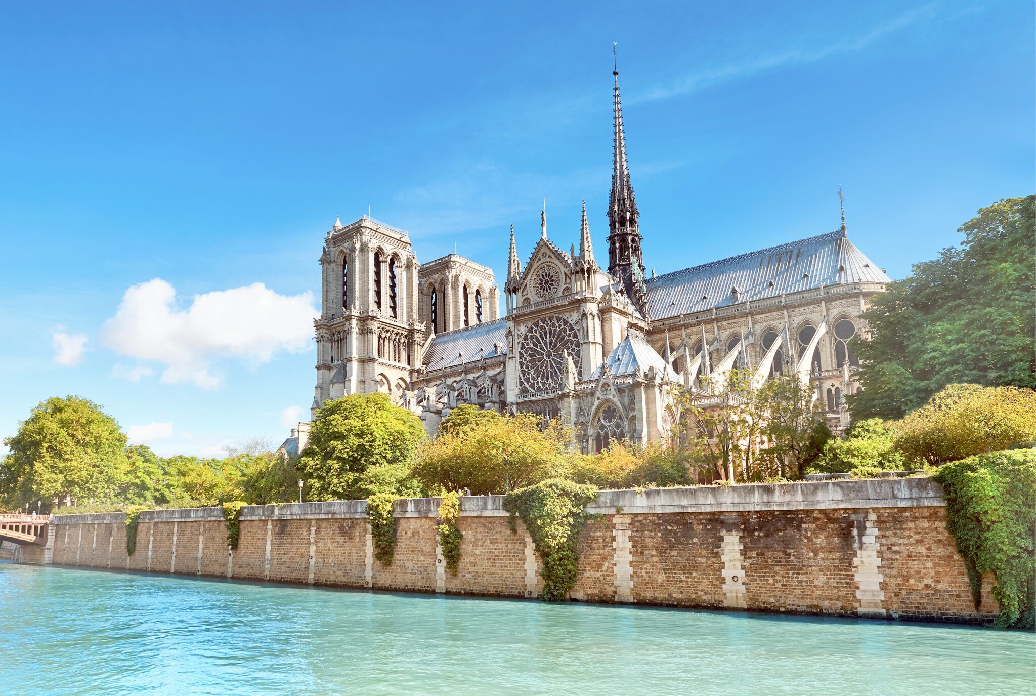 The Ultimate Guide To The Île de la Cité & Île Saint-Louis In Paris ...