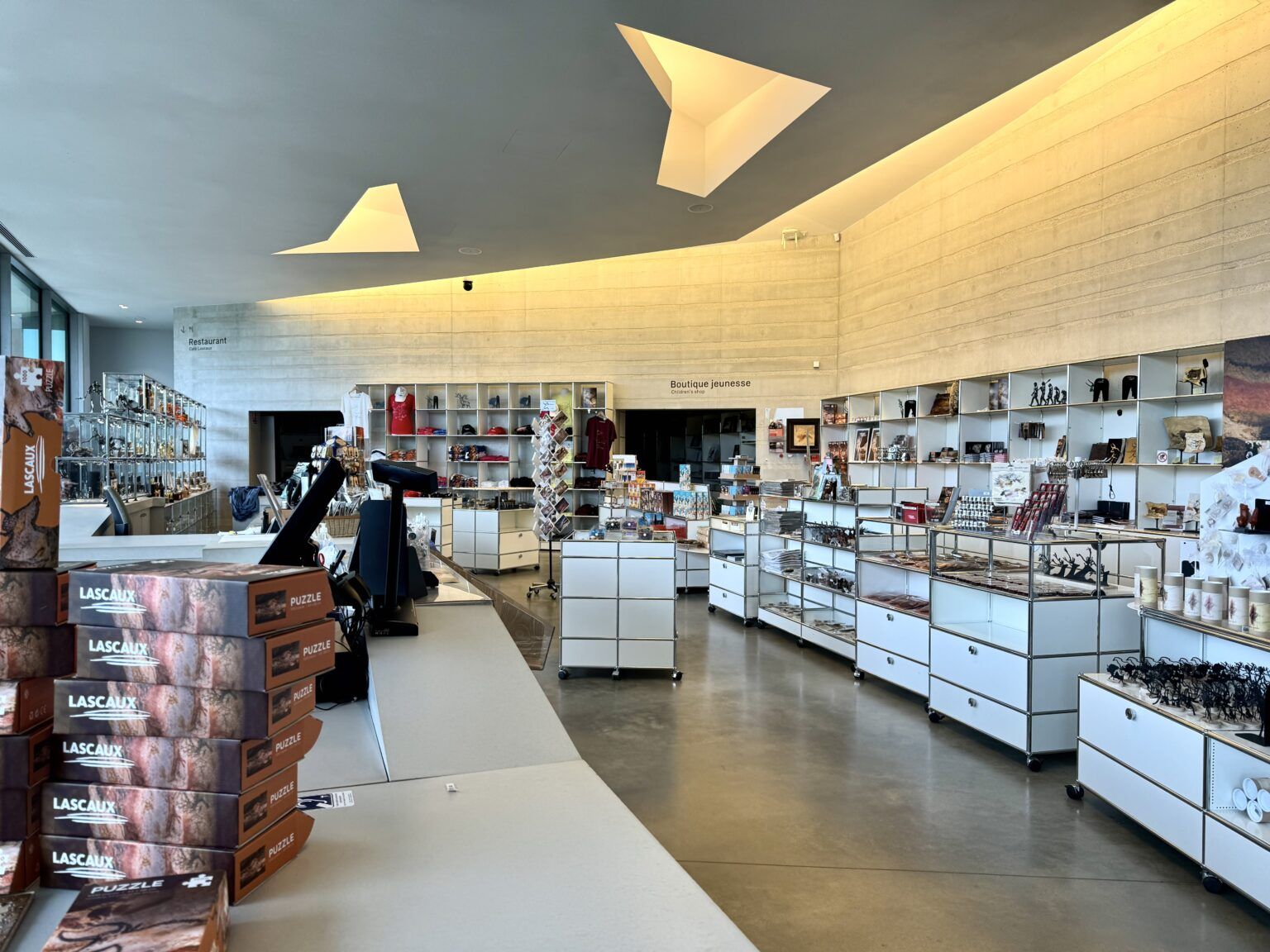 Guide To Lascaux IV: What To See + Tips - The Geographical Cure