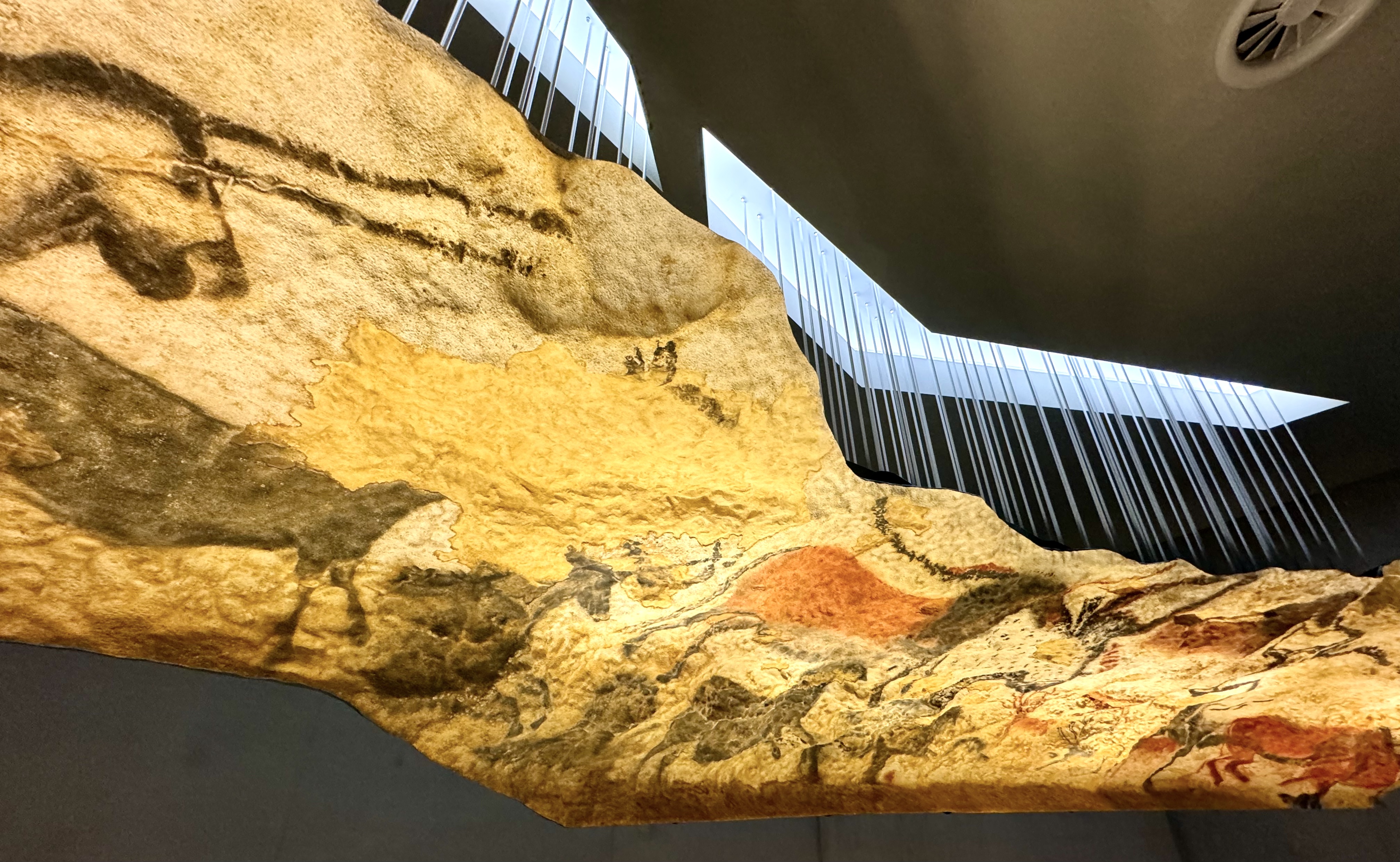 Guide To Lascaux IV: What To See + Tips - The Geographical Cure