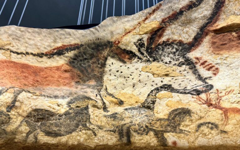 Guide To Lascaux IV: What To See + Tips - The Geographical Cure