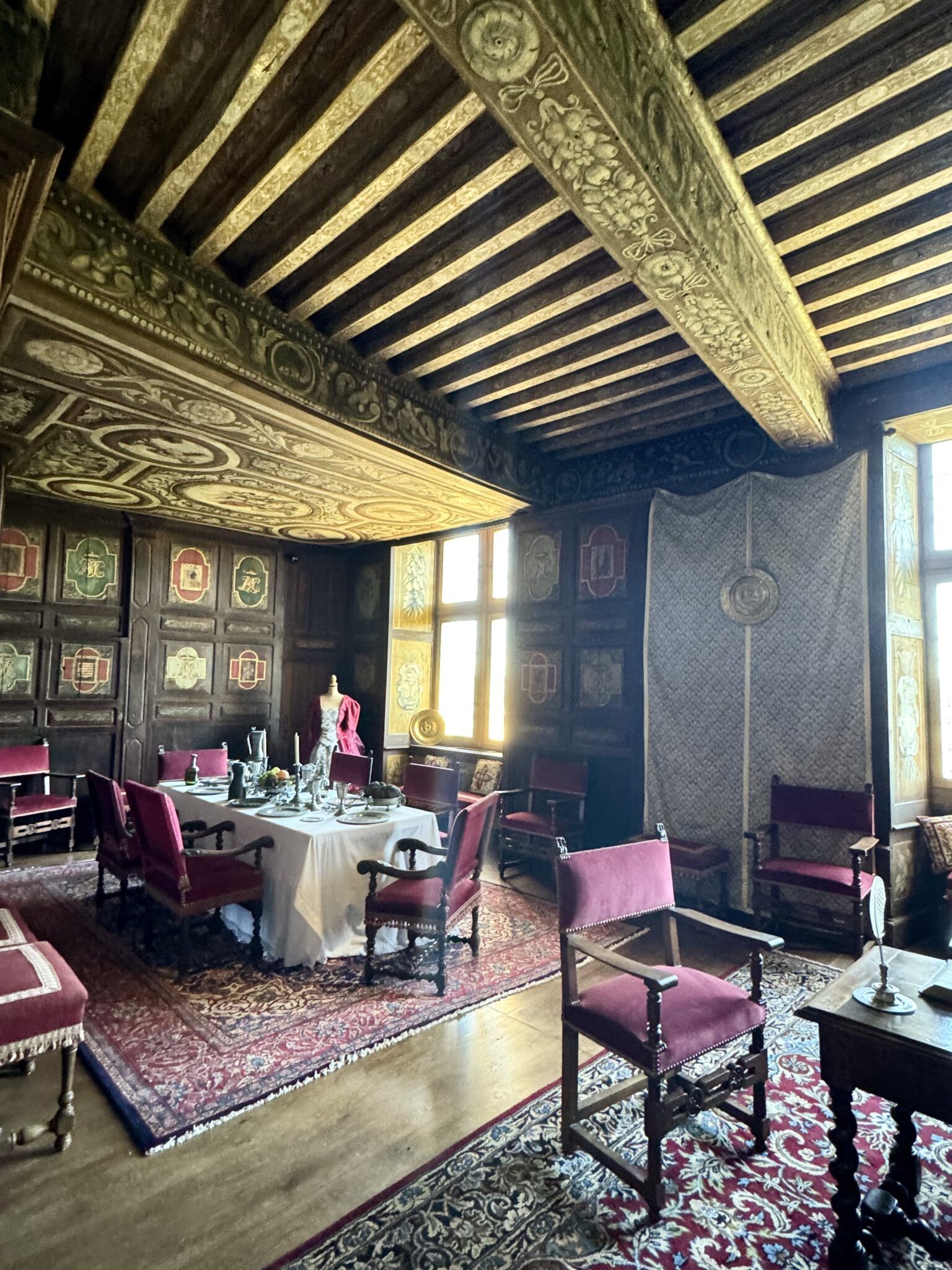 Guide To Chateau de Beynac, A Must Visit In The Dordogne - The ...