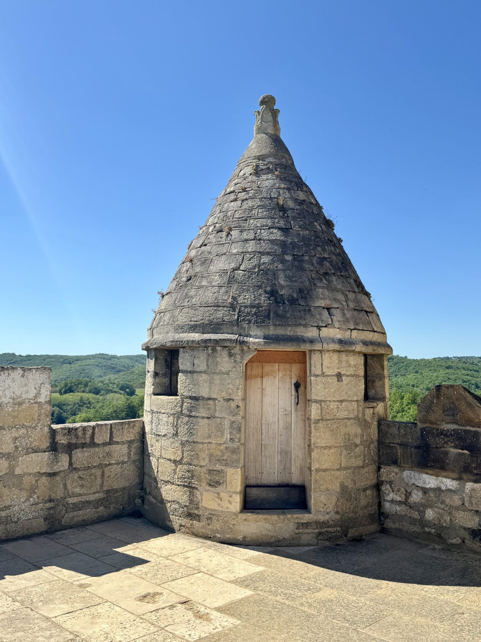 Guide To Chateau de Beynac, A Must Visit In The Dordogne - The ...