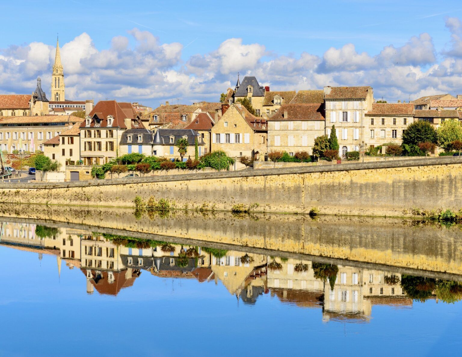 One Day In Bergerac France Itinerary: What To Do & See - The ...
