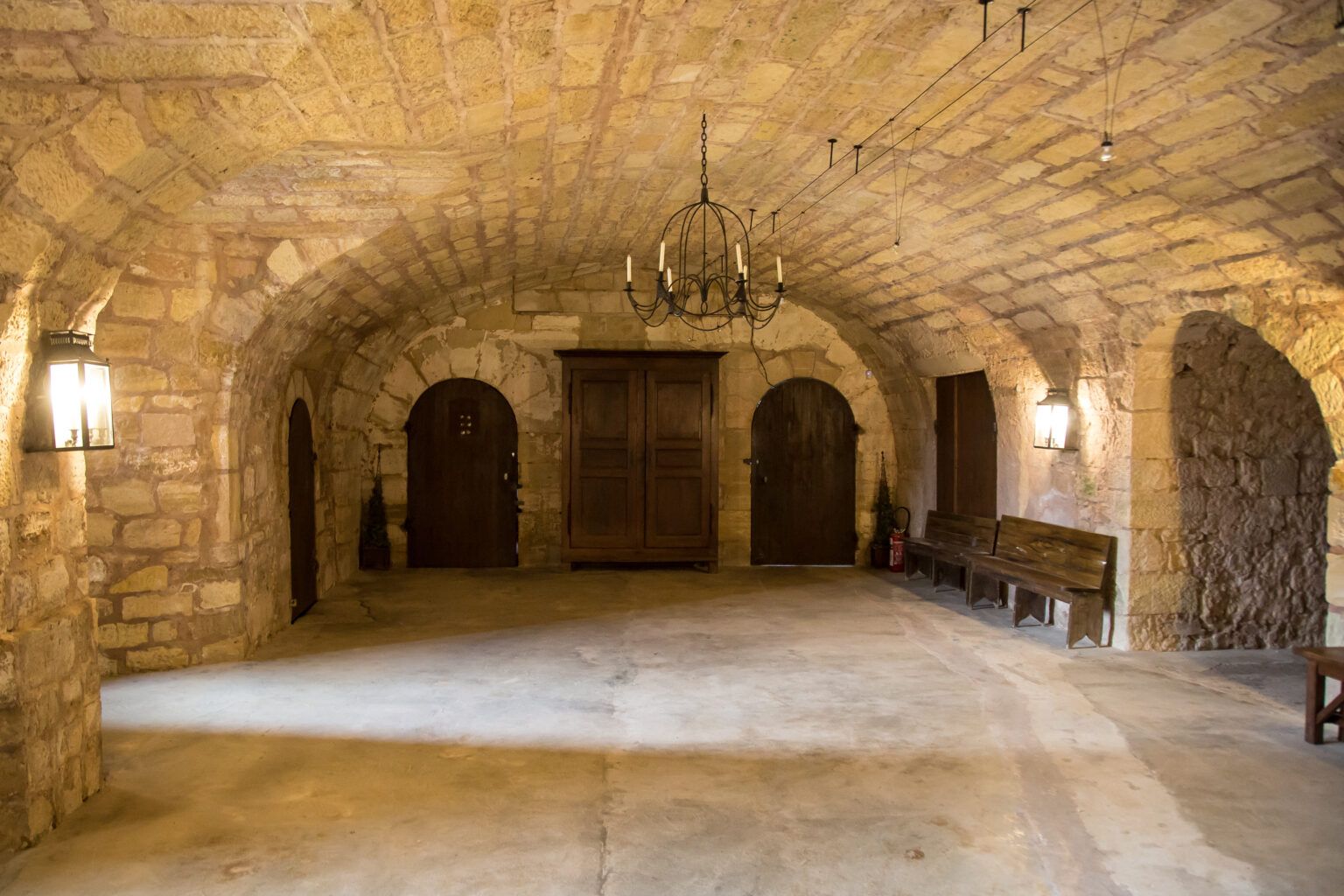 Guide To Chateau de Hautefort In The Dordogne - The Geographical Cure
