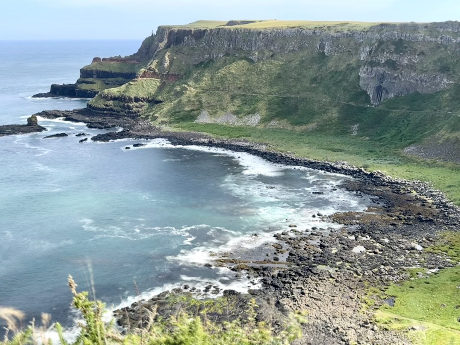 Guide To Visiting Northern Ireland's Spectacular Giant's Causeway ...