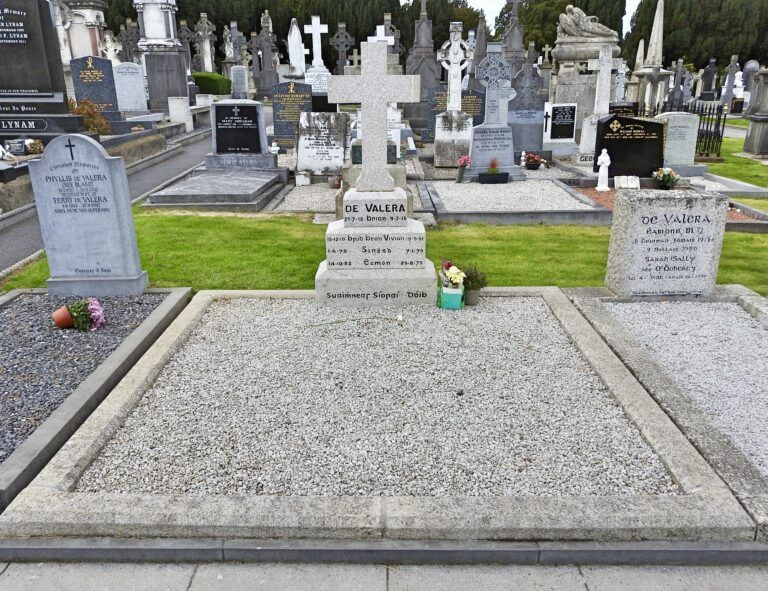 Guide To Glasnevin Cemetery & Museum: A Who's Who Of Irish History - The Geographical Cure