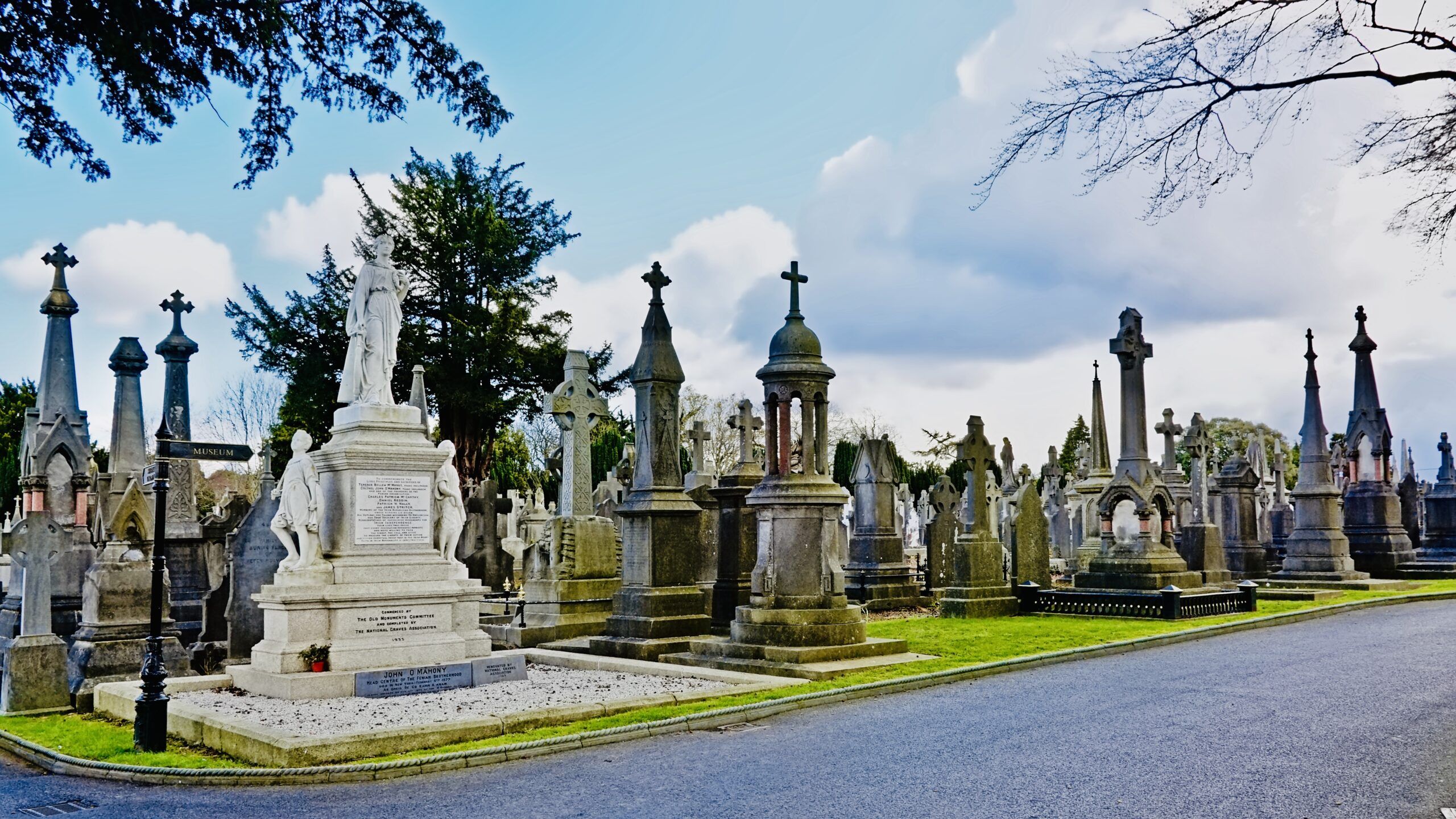 Guide To Glasnevin Cemetery & Museum: A Who's Who Of Irish History ...