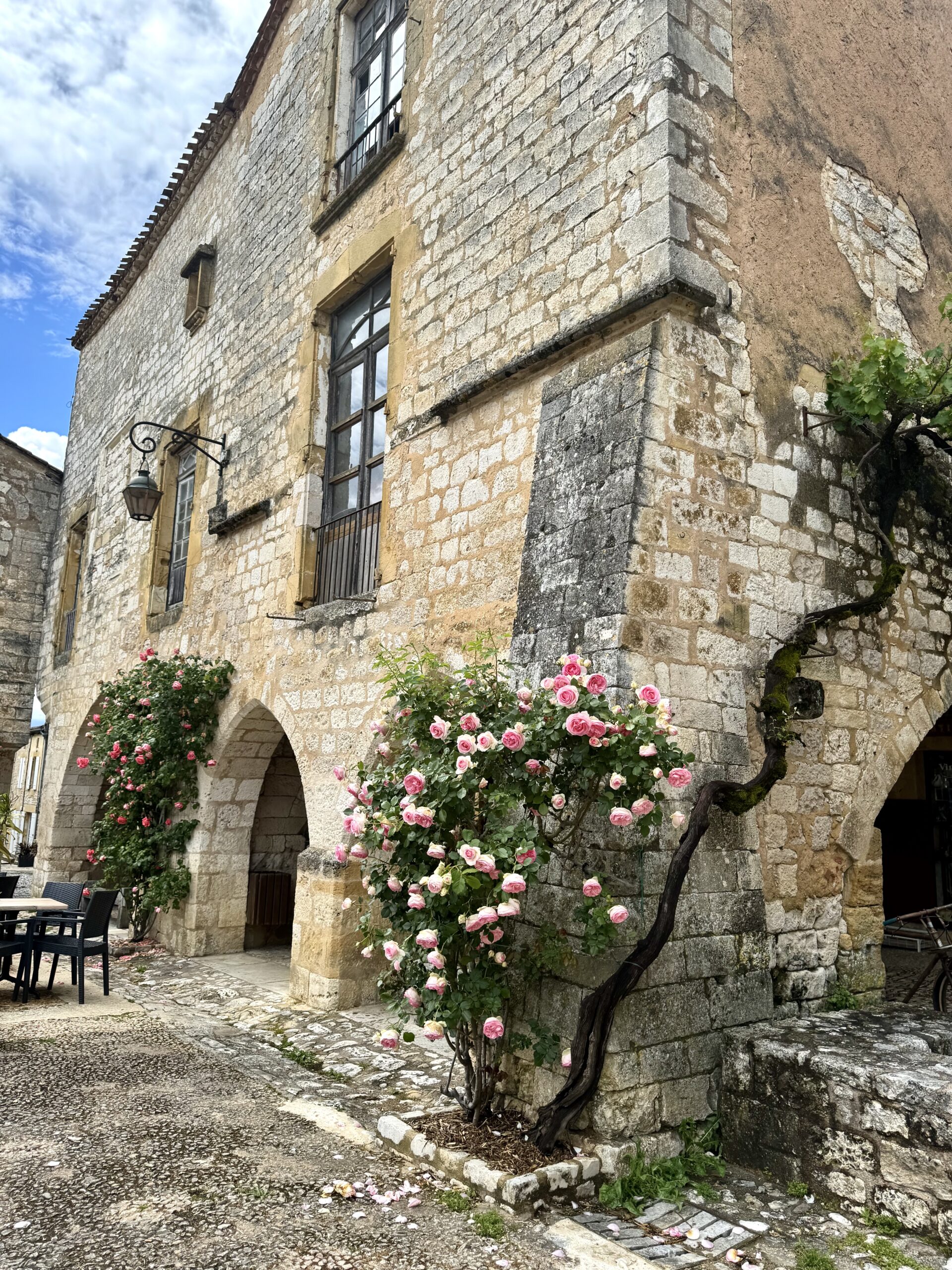 Guide To Monpazier, A Gorgeous Medieval Village In The Dordogne - The ...