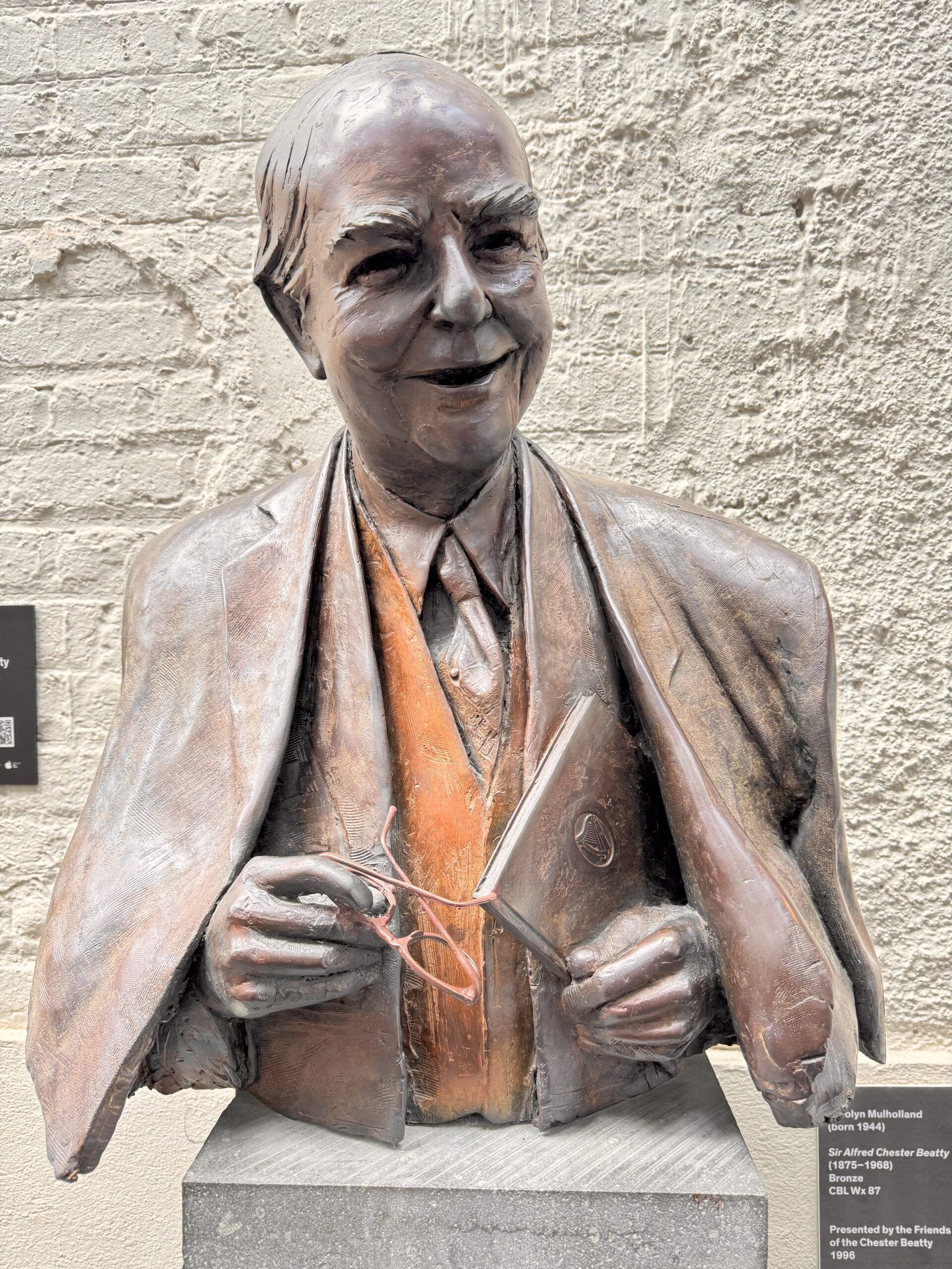 Guide To Dublin's Magnificent Chester Beatty Library - The Geographical ...