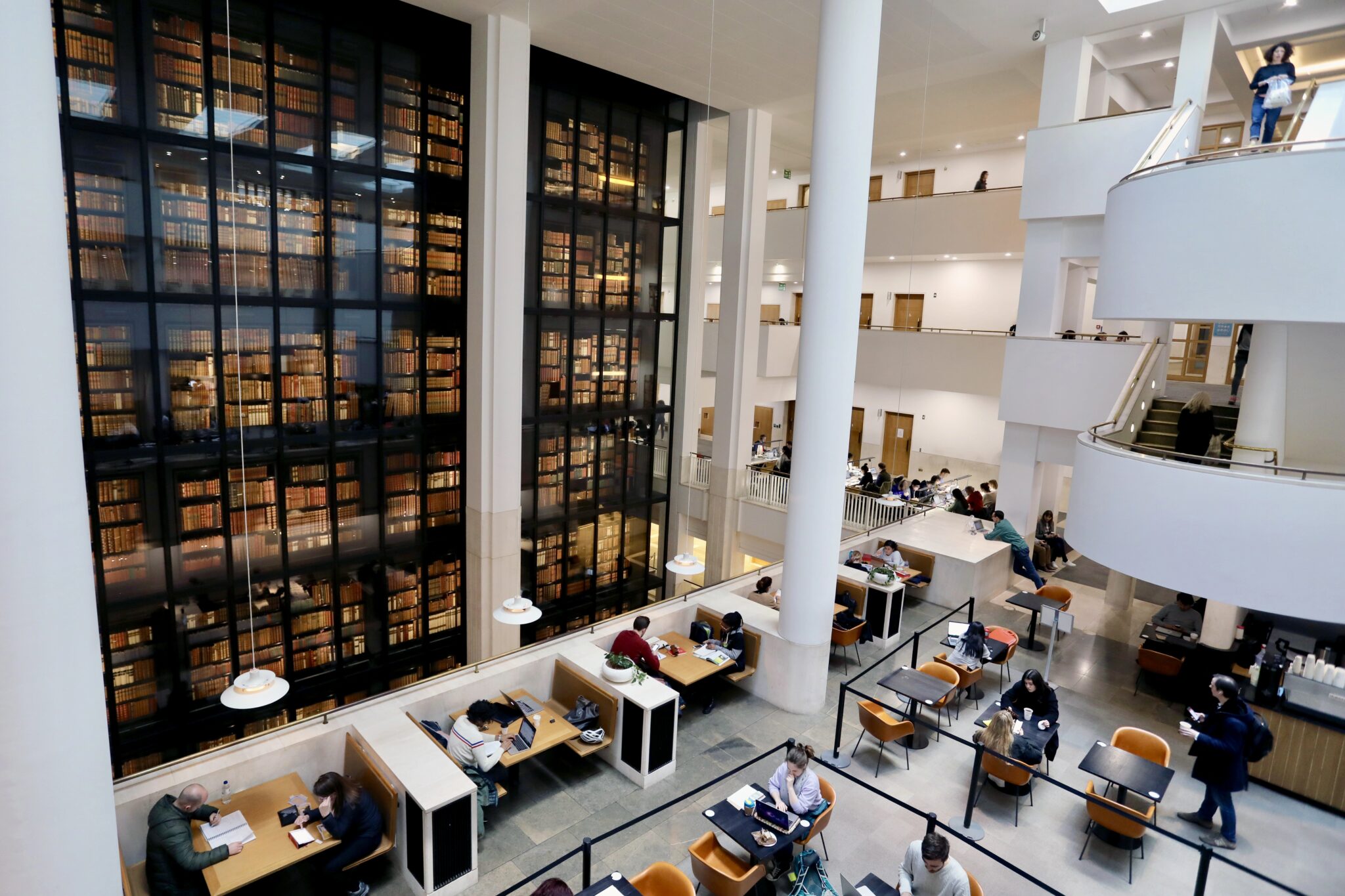 15+ Beautiful Libraries In Europe For Literature Lovers - The ...