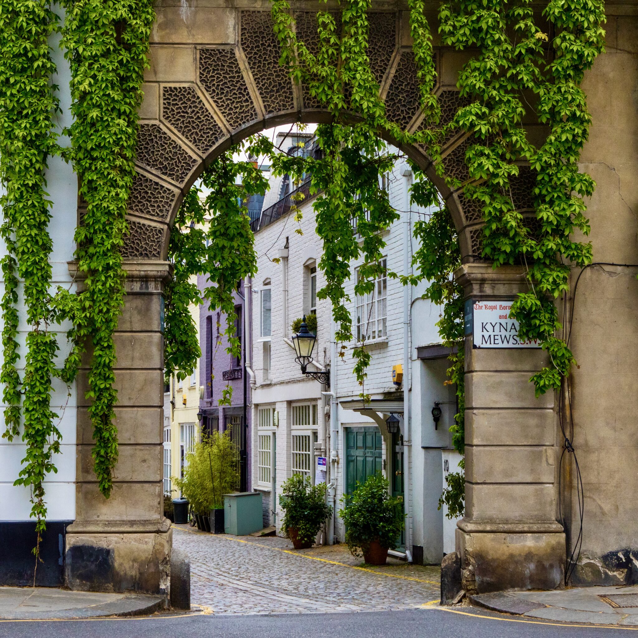 Ultimate West London Bucket List & Things To Do - The Geographical Cure