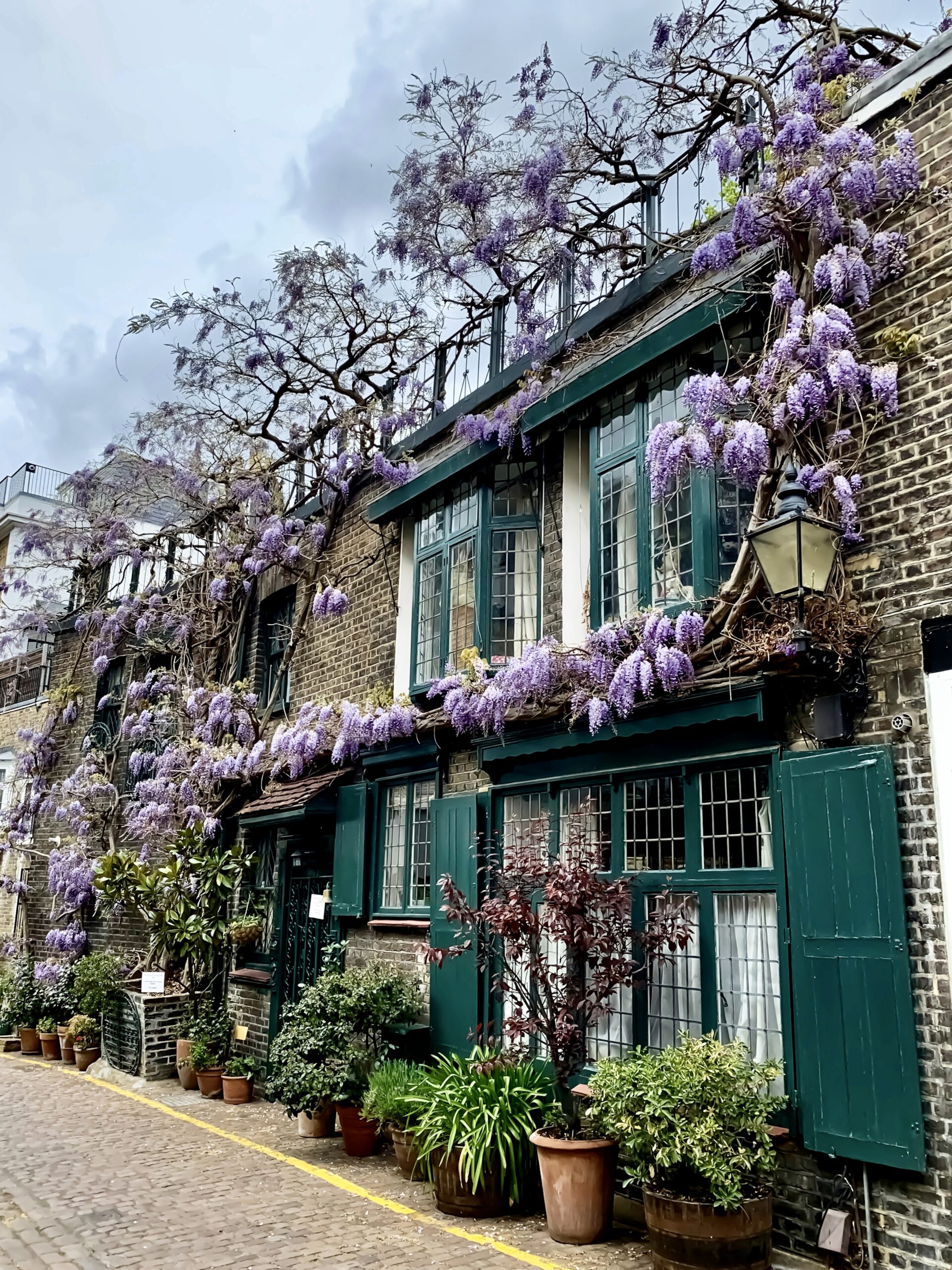 Ultimate West London Bucket List & Things To Do - The Geographical Cure