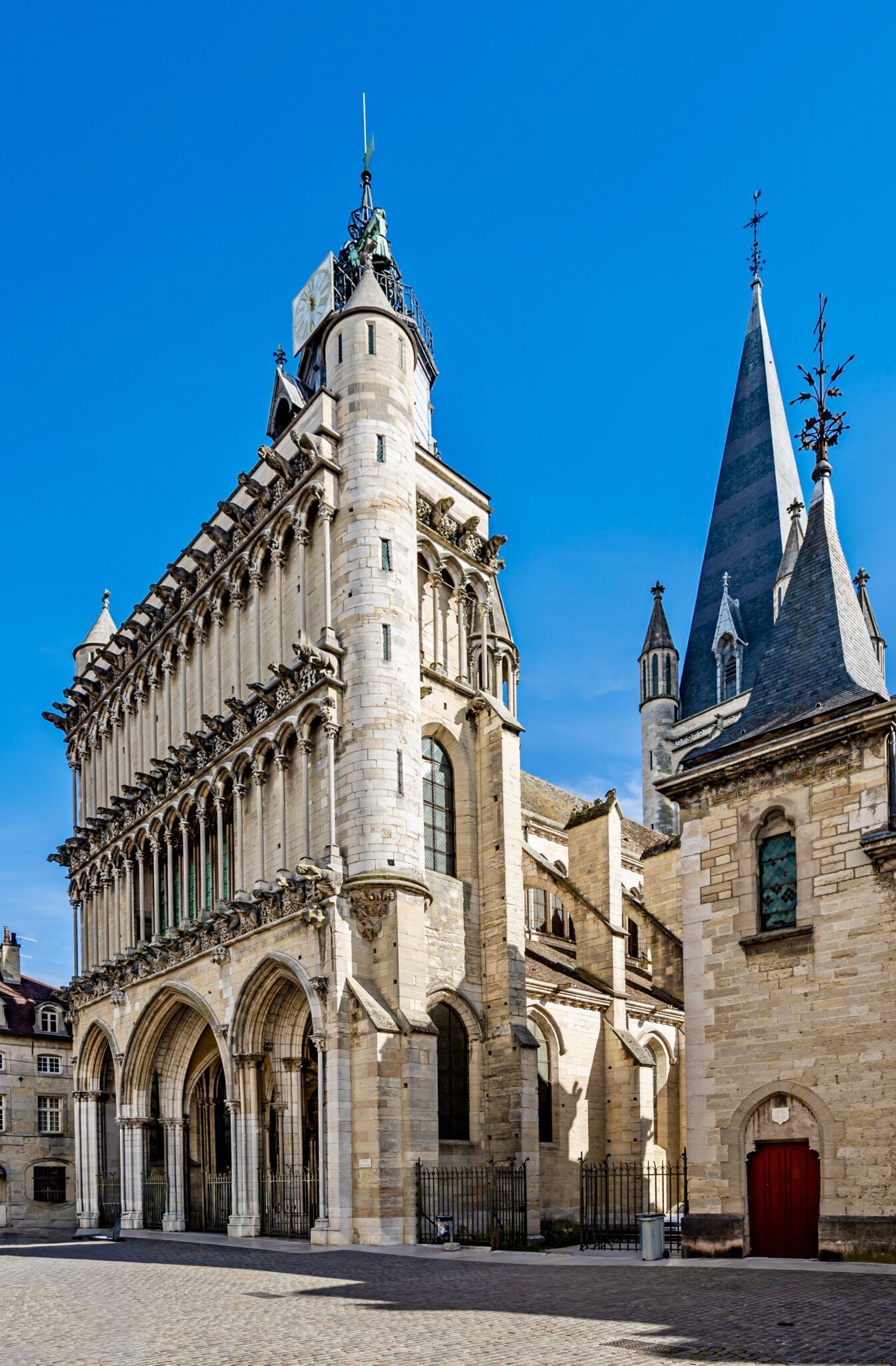 3 Days In Burgundy Itinerary: Wine, Art, & Medieval France - The ...